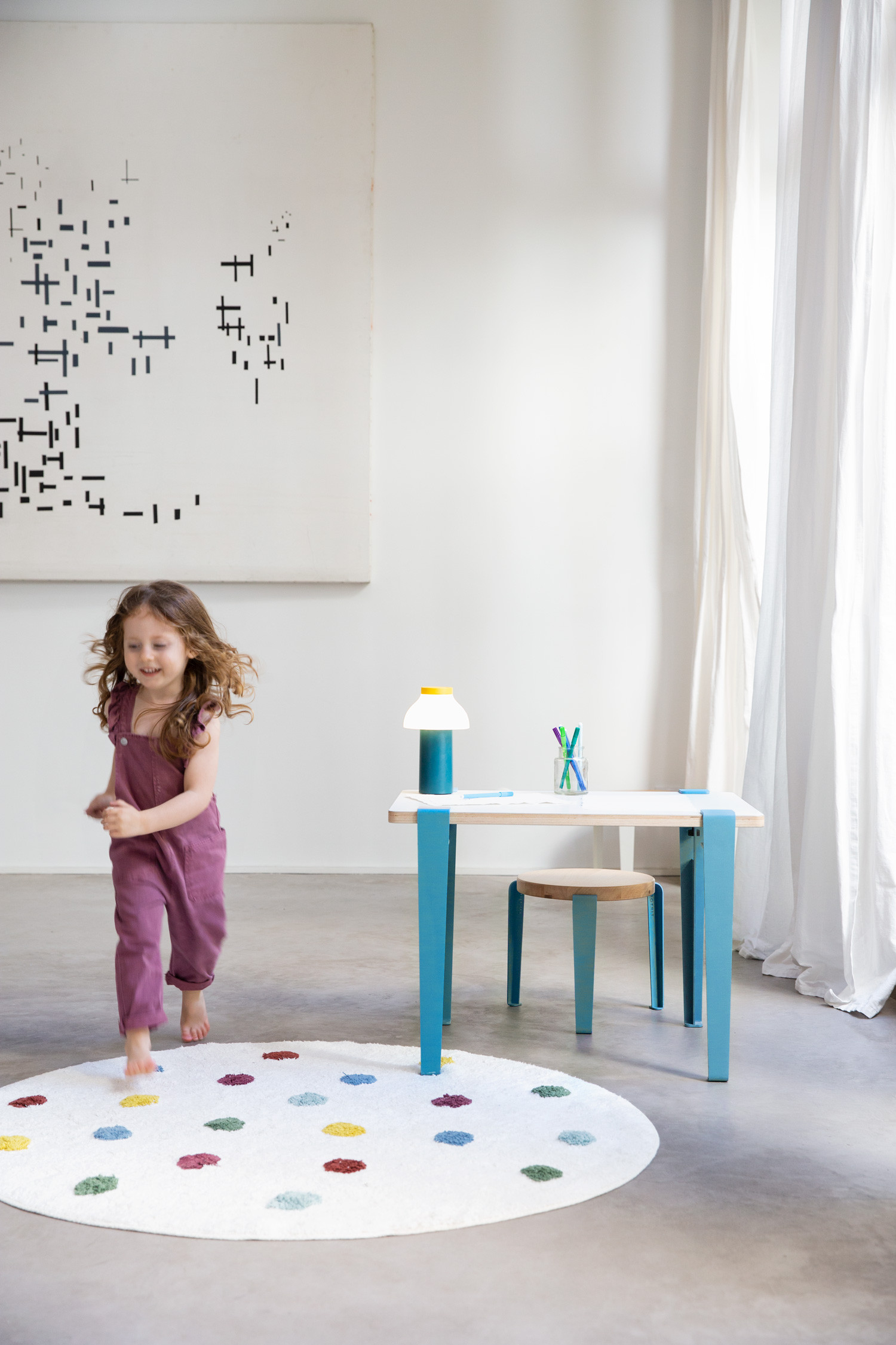 Collection KIDS mobilier enfant - bureau et tabouret enfant