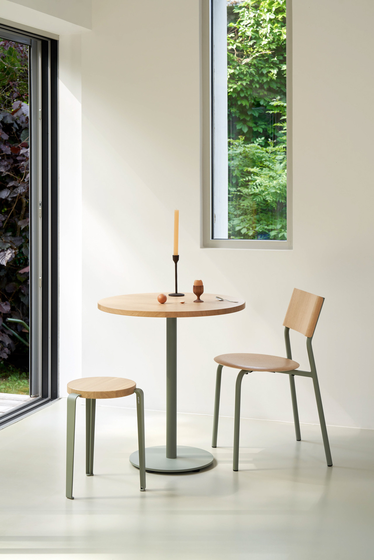 Table bistrot MOKA en chêne massif, hauteur 75cm